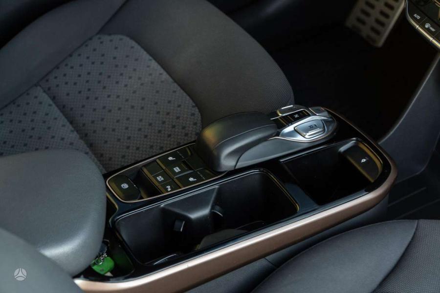 Balts Hyundai Ioniq 2019 Viļņa, ar dzinēja tilpumu 0.00 L un nobraukumu 108 tūkst. km par 10999 €, foto 15 vietnē AUTOMOTO.COM.LV