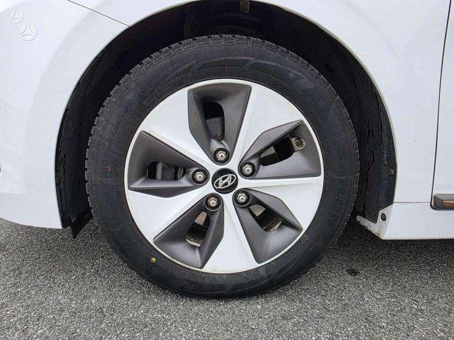 Balts Hyundai Ioniq 2019 Viļņa, ar dzinēja tilpumu 0.00 L un nobraukumu 108 tūkst. km par 10999 €, foto 23 vietnē AUTOMOTO.COM.LV