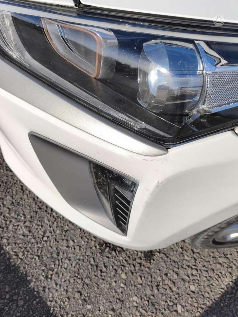 White Hyundai Ioniq 2019 in Kaunas, with an engine capacity of 0.00 L and mileage of 135 thousand km for 9800 €, photo 15 on AUTOMOTO.COM.LV