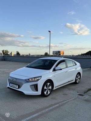 White Hyundai Ioniq 2019 in Vilnius, with an engine capacity of 0.00 L and mileage of 126 thousand km for 9500 €, photo  on AUTOMOTO.COM.LV