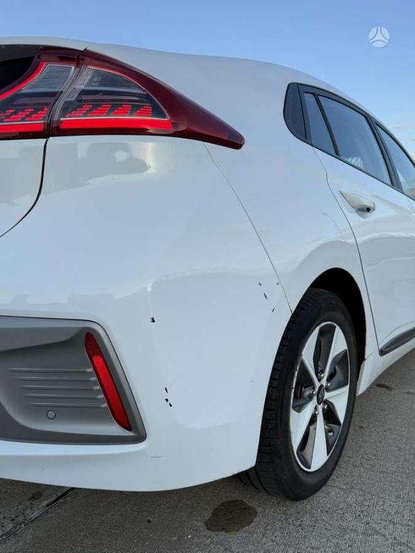 Balts Hyundai Ioniq 2019 Viļņa, ar dzinēja tilpumu 0.00 L un nobraukumu 126 tūkst. km par 9500 €, foto 9 vietnē AUTOMOTO.COM.LV