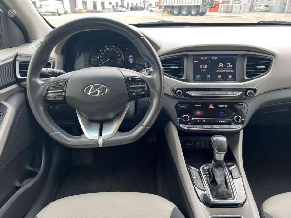 Белый Хендай Ioniq 2019 в Паневежис, объемом двигателя 1.58 л и пробегом 147 тыс. км за 9950 €, фото 8 на AUTOMOTO.COM.LV