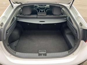 White Hyundai Ioniq 2019 in Panevezys, with an engine capacity of 1.58 L and mileage of 147 thousand km for 9950 €, photo 13 on AUTOMOTO.COM.LV