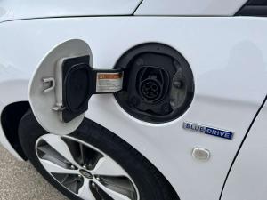 White Hyundai Ioniq 2019 in Panevezys, with an engine capacity of 1.58 L and mileage of 147 thousand km for 9950 €, photo 15 on AUTOMOTO.COM.LV