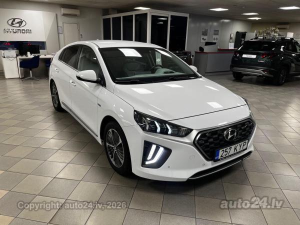 Balts Hyundai Ioniq 2020 Kuresāre, ar dzinēja tilpumu 1.60 L un nobraukumu 90 tūkst. km par 15900 €, foto 2 vietnē AUTOMOTO.COM.LV
