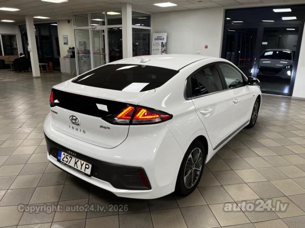 Balts Hyundai Ioniq 2020 Kuresāre, ar dzinēja tilpumu 1.60 L un nobraukumu 90 tūkst. km par 15900 €, foto 3 vietnē AUTOMOTO.COM.LV