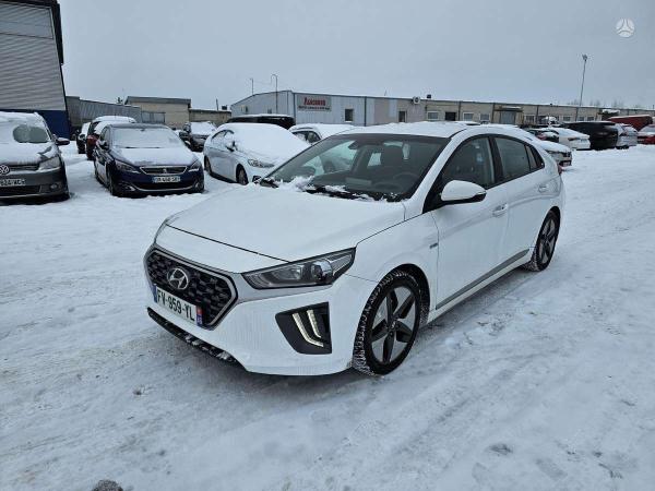 Белый Хендай Ioniq 2020 в Таураге, объемом двигателя 1.60 л и пробегом 297 тыс. км за 9400 €, фото 4 на AUTOMOTO.COM.LV