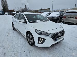 White Hyundai Ioniq 2020 in Taurage, with an engine capacity of 1.60 L and mileage of 297 thousand km for 9400 €, photo 8 on AUTOMOTO.COM.LV