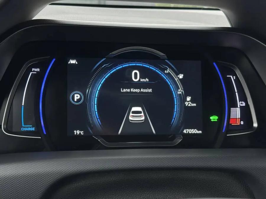 White Hyundai Ioniq 2021 in Jelgava, with an engine capacity of 0.10 L and mileage of 47 thousand km for 16955 €, photo 13 on AUTOMOTO.COM.LV