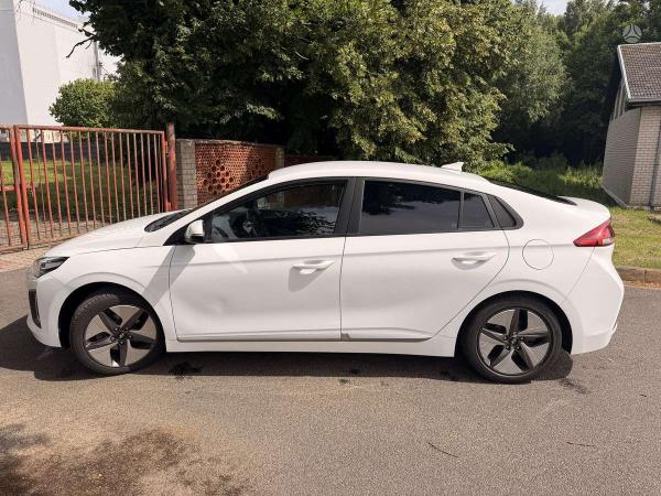 Balts Hyundai Ioniq 2021 Tauragė, ar dzinēja tilpumu 1.58 L un nobraukumu 332 tūkst. km par 9750 €, foto 7 vietnē AUTOMOTO.COM.LV