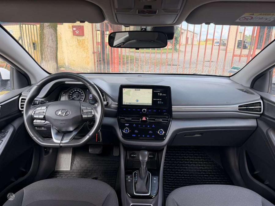 Balts Hyundai Ioniq 2021 Tauragė, ar dzinēja tilpumu 1.58 L un nobraukumu 332 tūkst. km par 9750 €, foto 12 vietnē AUTOMOTO.COM.LV