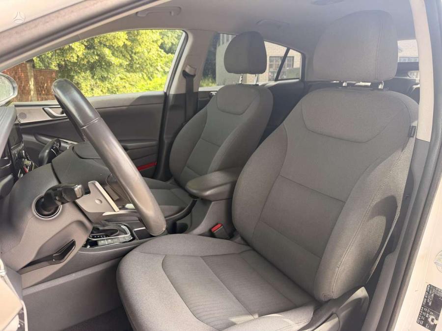 Balts Hyundai Ioniq 2021 Tauragė, ar dzinēja tilpumu 1.58 L un nobraukumu 332 tūkst. km par 9750 €, foto 13 vietnē AUTOMOTO.COM.LV