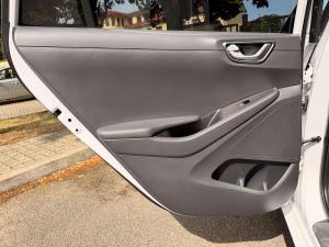 Balts Hyundai Ioniq 2021 Tauragė, ar dzinēja tilpumu 1.58 L un nobraukumu 332 tūkst. km par 9750 €, foto 20 vietnē AUTOMOTO.COM.LV