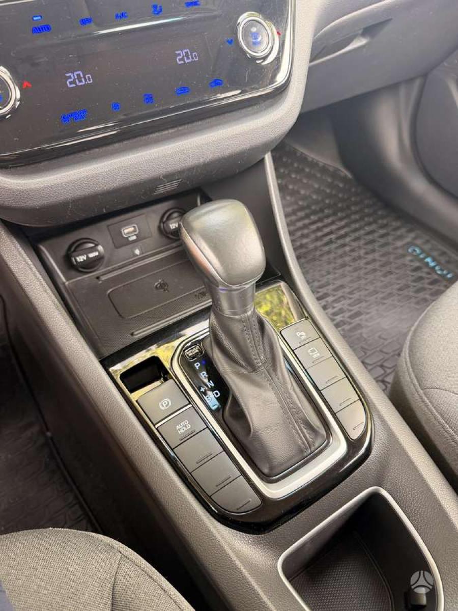 Balts Hyundai Ioniq 2021 Tauragė, ar dzinēja tilpumu 1.58 L un nobraukumu 332 tūkst. km par 9750 €, foto 23 vietnē AUTOMOTO.COM.LV