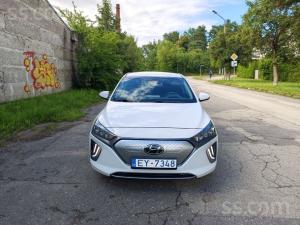 Balts Hyundai Ioniq 2021 Ogre, ar dzinēja tilpumu 1.60 L un nobraukumu 139 tūkst. km par 16850 €, foto 6 vietnē AUTOMOTO.COM.LV
