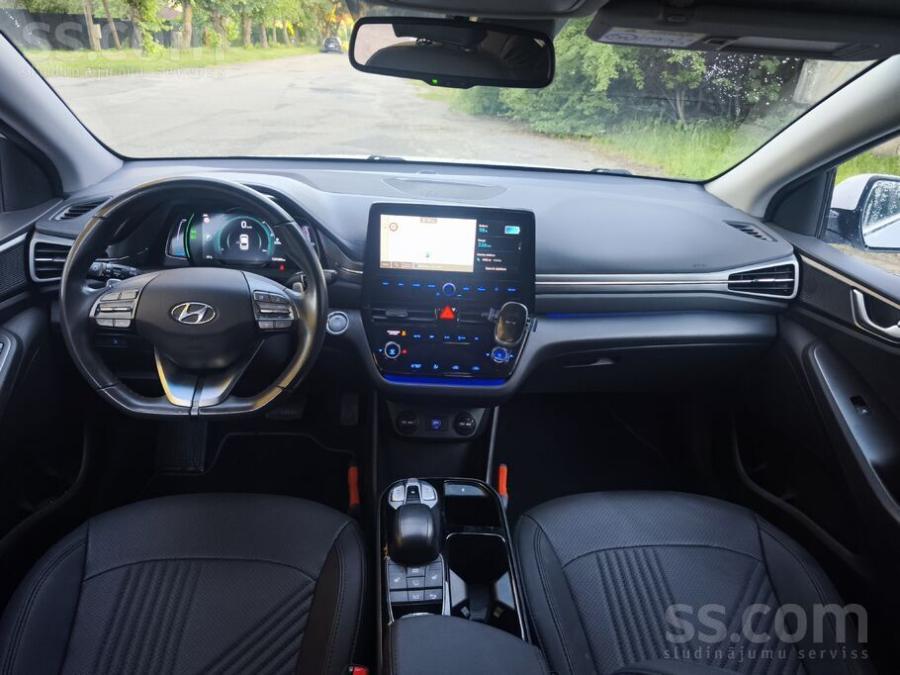 Balts Hyundai Ioniq 2021 Ogre, ar dzinēja tilpumu 1.60 L un nobraukumu 139 tūkst. km par 16850 €, foto 13 vietnē AUTOMOTO.COM.LV