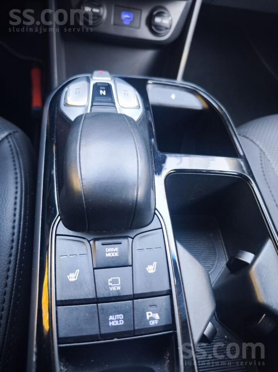 Balts Hyundai Ioniq 2021 Ogre, ar dzinēja tilpumu 1.60 L un nobraukumu 139 tūkst. km par 16850 €, foto 17 vietnē AUTOMOTO.COM.LV