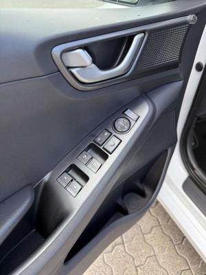 Balts Hyundai Ioniq 2021 Viļņa, ar dzinēja tilpumu 1.60 L un nobraukumu 296 tūkst. km par 10900 €, foto 11 vietnē AUTOMOTO.COM.LV