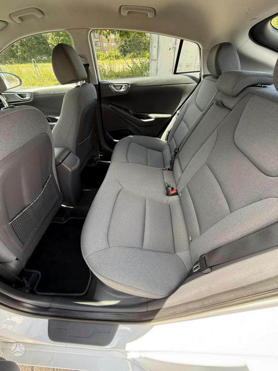 Balts Hyundai Ioniq 2021 Viļņa, ar dzinēja tilpumu 1.60 L un nobraukumu 296 tūkst. km par 10900 €, foto 15 vietnē AUTOMOTO.COM.LV