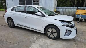 Белый Хендай Ioniq 2021 в Каунас, объемом двигателя 1.58 л и пробегом 126 тыс. км за 5250 €, фото  на AUTOMOTO.COM.LV