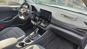 White Hyundai Ioniq 2021 in Kaunas, with an engine capacity of 1.58 L and mileage of 126 thousand km for 5250 €, photo 8 on AUTOMOTO.COM.LV