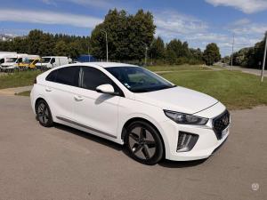 Белый Хендай Ioniq 2021 в Таураге, объемом двигателя 1.58 л и пробегом 332 тыс. км за 10000 €, фото 3 на AUTOMOTO.COM.LV