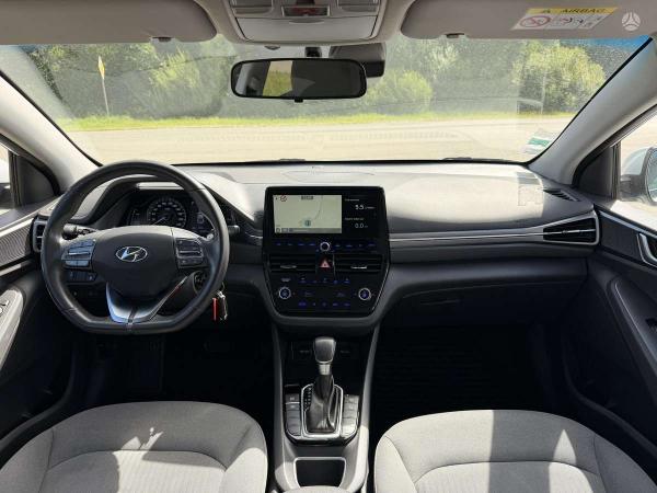 Белый Хендай Ioniq 2021 в Таураге, объемом двигателя 1.58 л и пробегом 332 тыс. км за 10000 €, фото 10 на AUTOMOTO.COM.LV