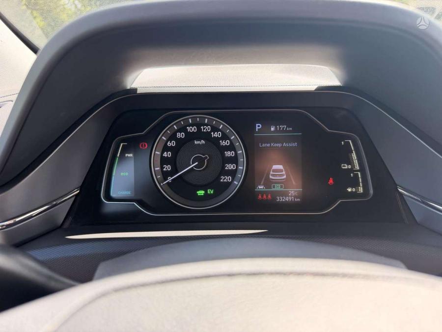 Белый Хендай Ioniq 2021 в Таураге, объемом двигателя 1.58 л и пробегом 332 тыс. км за 10000 €, фото 28 на AUTOMOTO.COM.LV