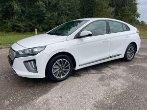 Белый Хендай Ioniq 2021 в Каунас, объемом двигателя 0.00 л и пробегом 77 тыс. км за 14650 €, фото 3 на AUTOMOTO.COM.LV