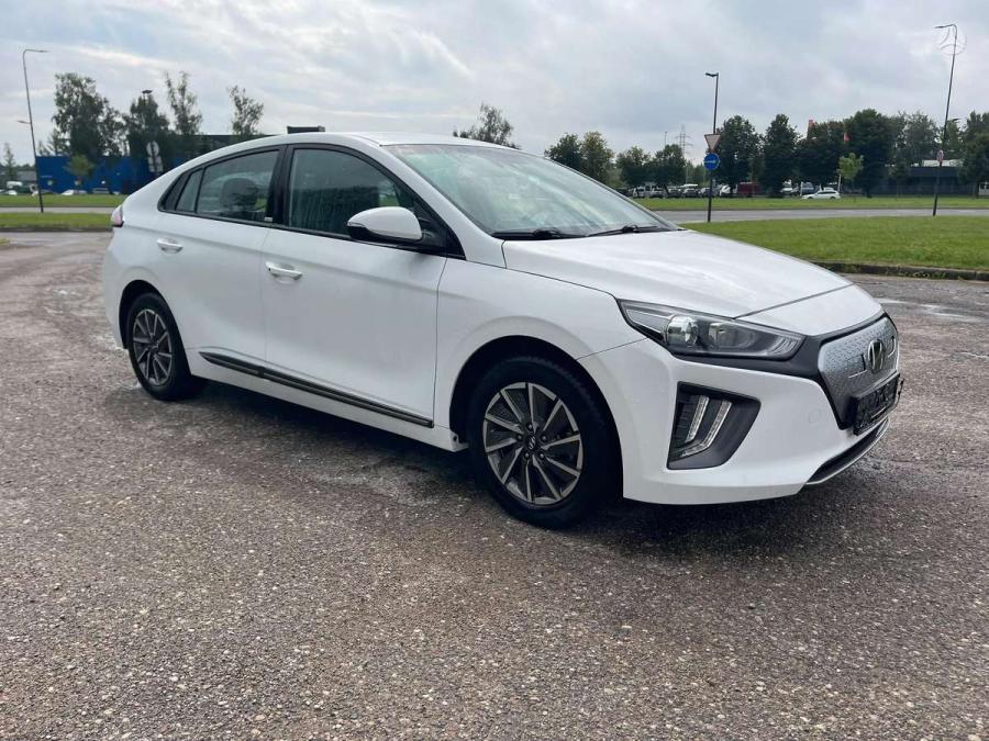Белый Хендай Ioniq 2021 в Каунас, объемом двигателя 0.00 л и пробегом 77 тыс. км за 14650 €, фото 8 на AUTOMOTO.COM.LV