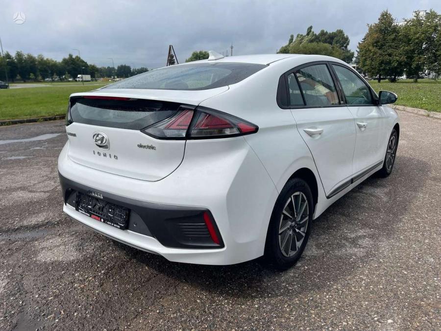 Белый Хендай Ioniq 2021 в Каунас, объемом двигателя 0.00 л и пробегом 77 тыс. км за 14650 €, фото 14 на AUTOMOTO.COM.LV