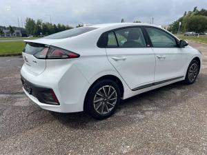 Белый Хендай Ioniq 2021 в Каунас, объемом двигателя 0.00 л и пробегом 77 тыс. км за 14650 €, фото 15 на AUTOMOTO.COM.LV