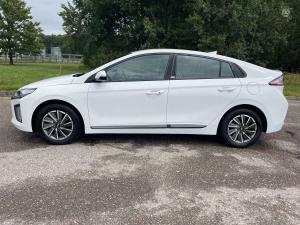 Белый Хендай Ioniq 2021 в Каунас, объемом двигателя 0.00 л и пробегом 77 тыс. км за 14650 €, фото 17 на AUTOMOTO.COM.LV