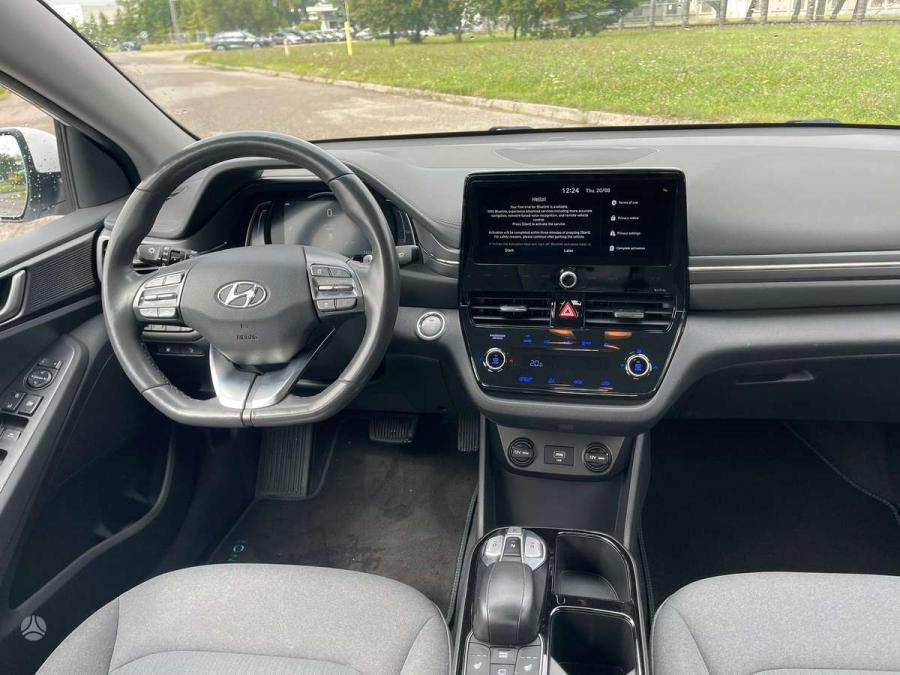 Белый Хендай Ioniq 2021 в Каунас, объемом двигателя 0.00 л и пробегом 77 тыс. км за 14650 €, фото 34 на AUTOMOTO.COM.LV