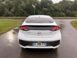 Balts Hyundai Ioniq 2021 Tauragė, ar dzinēja tilpumu 1.58 L un nobraukumu 332 tūkst. km par 9900 €, foto 7 vietnē AUTOMOTO.COM.LV