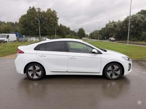 Balts Hyundai Ioniq 2021 Tauragė, ar dzinēja tilpumu 1.58 L un nobraukumu 332 tūkst. km par 9900 €, foto 9 vietnē AUTOMOTO.COM.LV