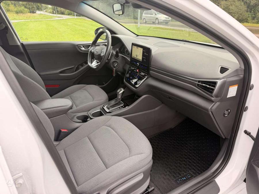 Balts Hyundai Ioniq 2021 Tauragė, ar dzinēja tilpumu 1.58 L un nobraukumu 332 tūkst. km par 9900 €, foto 11 vietnē AUTOMOTO.COM.LV