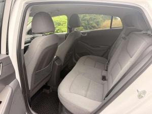 Balts Hyundai Ioniq 2021 Tauragė, ar dzinēja tilpumu 1.58 L un nobraukumu 332 tūkst. km par 9900 €, foto 16 vietnē AUTOMOTO.COM.LV