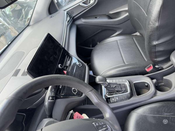 Белый Хендай Ioniq 2022 в Таураге, объемом двигателя 1.58 л и пробегом 260 тыс. км за 7200 €, фото 11 на AUTOMOTO.COM.LV