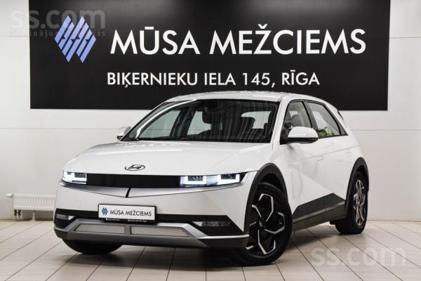 White Hyundai Ioniq 2022 in Riga, with an engine capacity of 0.00 L and mileage of 123 thousand km for 26490 €, photo 1 on AUTOMOTO.COM.LV