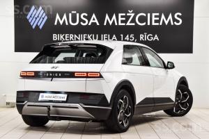 White Hyundai Ioniq 2022 in Riga, with an engine capacity of 0.00 L and mileage of 123 thousand km for 25990 €, photo 9 on AUTOMOTO.COM.LV