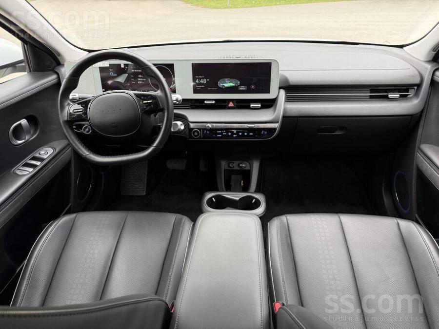 Balts Hyundai Ioniq 2023 Jūrmala, ar dzinēja tilpumu 1.60 L un nobraukumu 0 tūkst. km par 29950 €, foto 24 vietnē AUTOMOTO.COM.LV