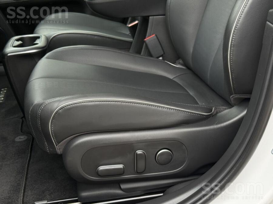 Balts Hyundai Ioniq 2023 Jūrmala, ar dzinēja tilpumu 1.60 L un nobraukumu 0 tūkst. km par 29950 €, foto 30 vietnē AUTOMOTO.COM.LV