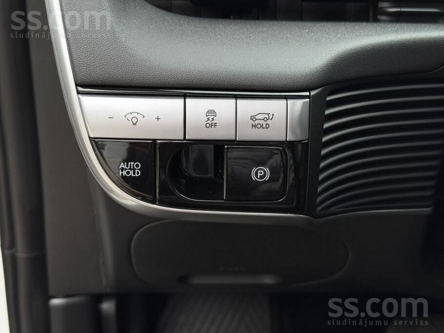 Balts Hyundai Ioniq 2023 Jūrmala, ar dzinēja tilpumu 1.60 L un nobraukumu 0 tūkst. km par 29950 €, foto 32 vietnē AUTOMOTO.COM.LV