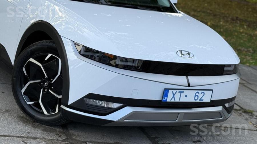 Balts Hyundai Ioniq 2023 Jūrmala, ar dzinēja tilpumu 1.60 L un nobraukumu 0 tūkst. km par 29950 €, foto 4 vietnē AUTOMOTO.COM.LV