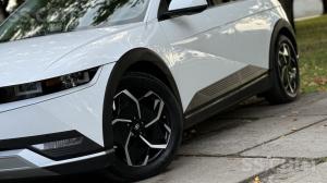 Balts Hyundai Ioniq 2023 Jūrmala, ar dzinēja tilpumu 1.60 L un nobraukumu 0 tūkst. km par 29950 €, foto 7 vietnē AUTOMOTO.COM.LV