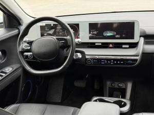 Balts Hyundai Ioniq 2023 Jūrmala, ar dzinēja tilpumu 0.00 L un nobraukumu 35 tūkst. km par 29950 €, foto 25 vietnē AUTOMOTO.COM.LV