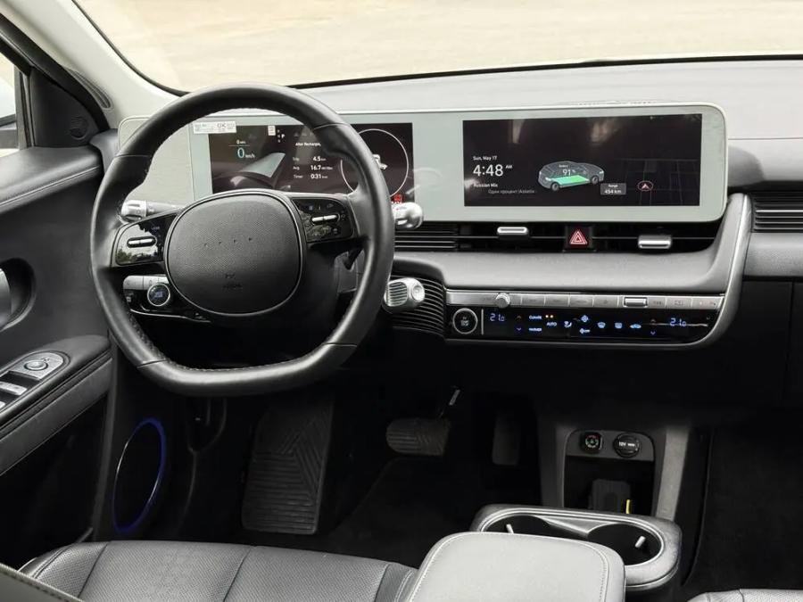Balts Hyundai Ioniq 2023 Jūrmala, ar dzinēja tilpumu 0.00 L un nobraukumu 35 tūkst. km par 29950 €, foto 25 vietnē AUTOMOTO.COM.LV