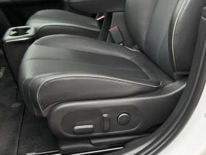 Balts Hyundai Ioniq 2023 Jūrmala, ar dzinēja tilpumu 0.00 L un nobraukumu 35 tūkst. km par 29950 €, foto 30 vietnē AUTOMOTO.COM.LV