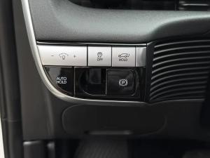 Balts Hyundai Ioniq 2023 Jūrmala, ar dzinēja tilpumu 0.00 L un nobraukumu 35 tūkst. km par 29950 €, foto 32 vietnē AUTOMOTO.COM.LV